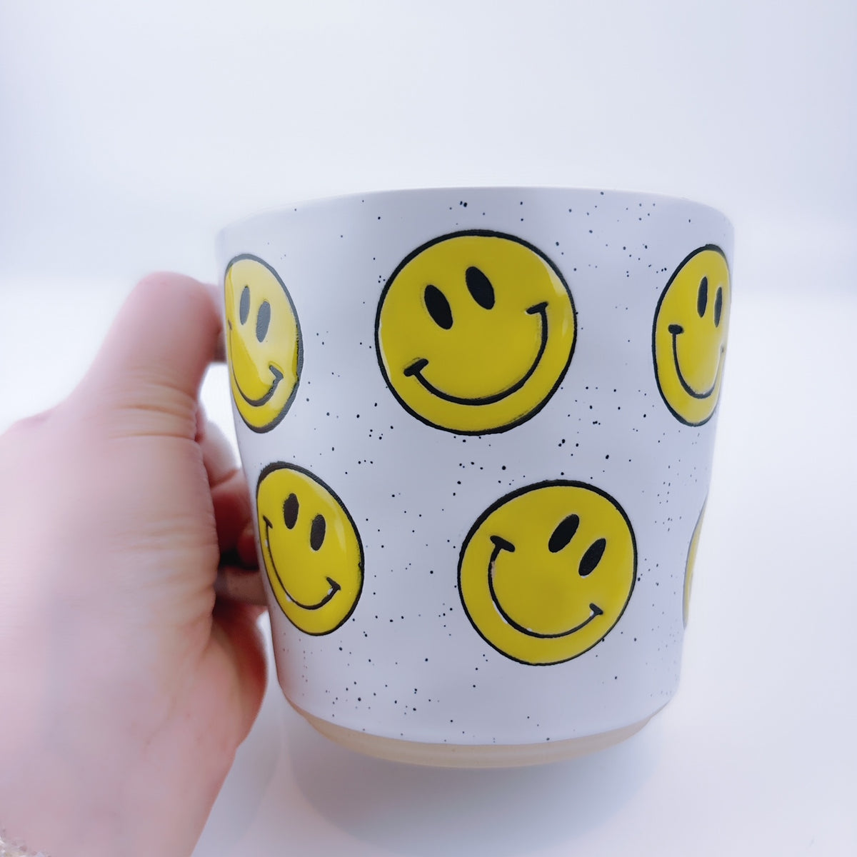 Spectrum Designz Yellow Smiley Face Coffee Mug Tea Cup 21 oz – Pit-a ...
